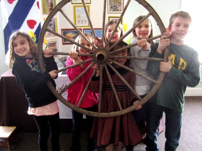 Creative teaching ideas for THE WHEEL ON THE SCHOOL
