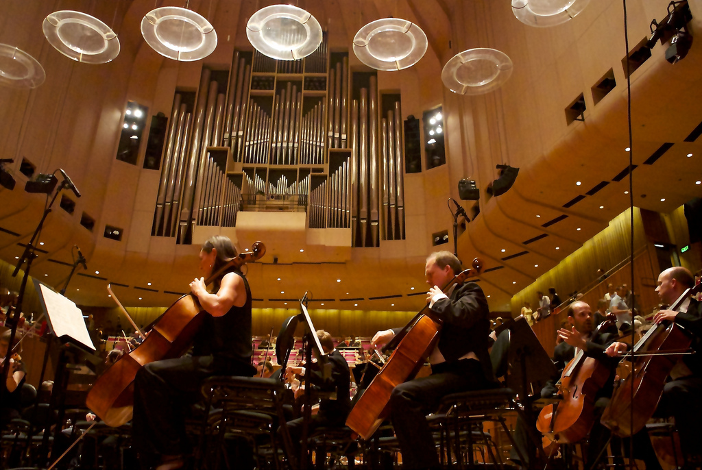 Classical vs Modern Music