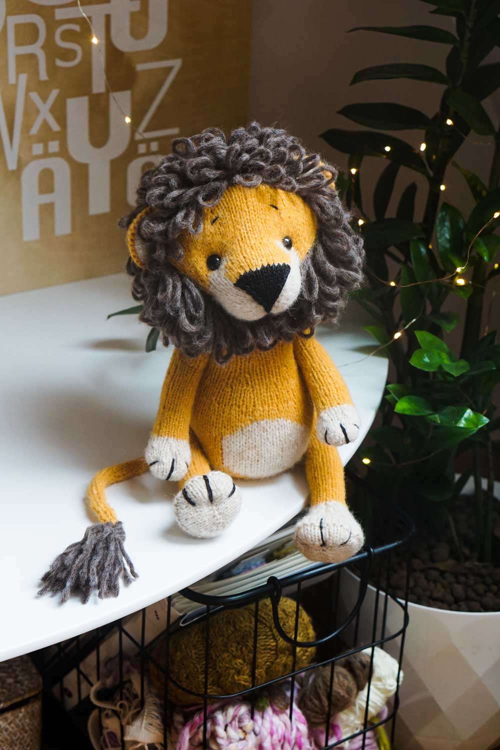 Knitting Pattern - Large Lion + Video Bonus!