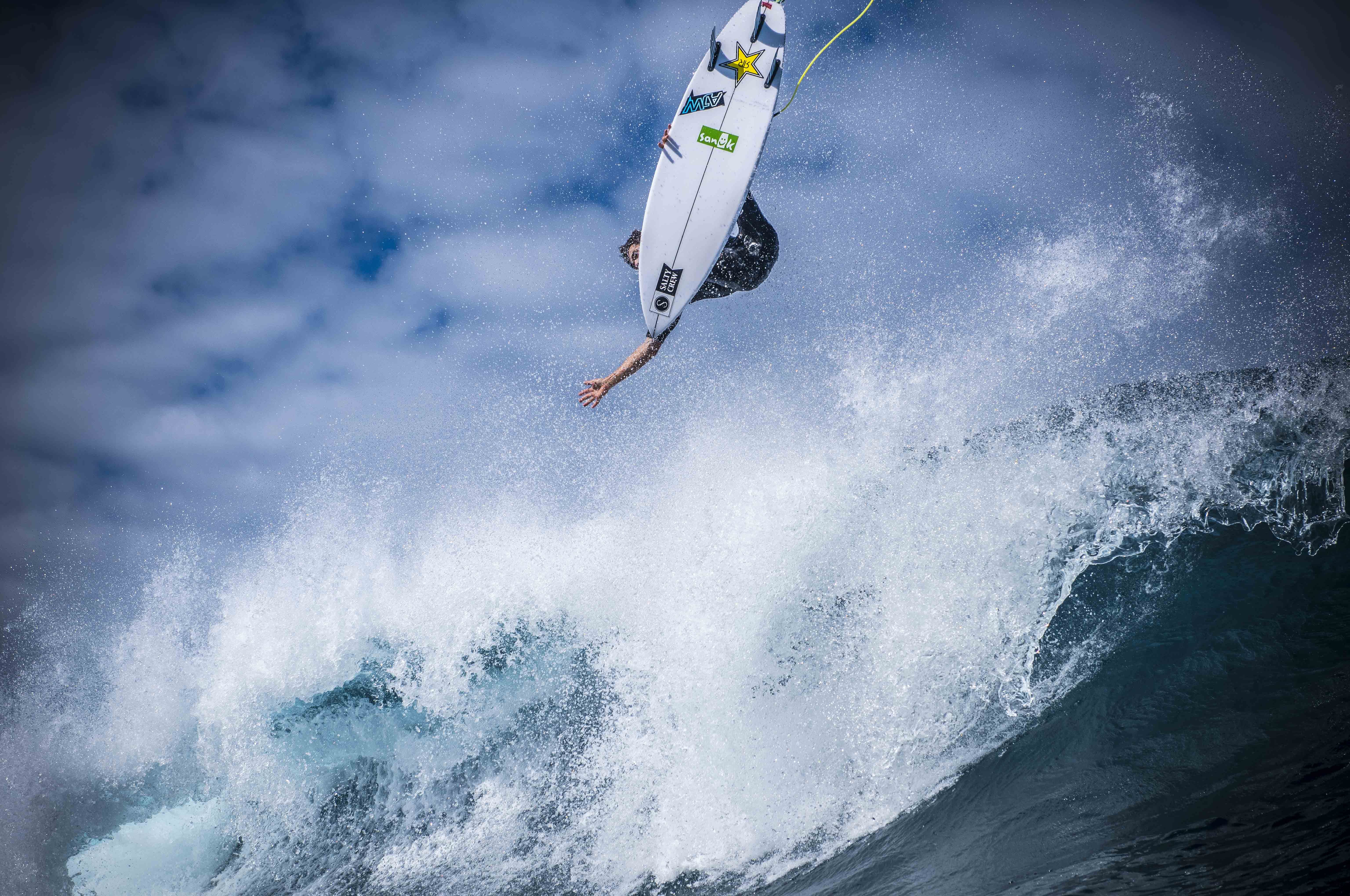 Waterman Pack: Mark Healey and Matt Meola Teach Heavy Surf Preparedness ...