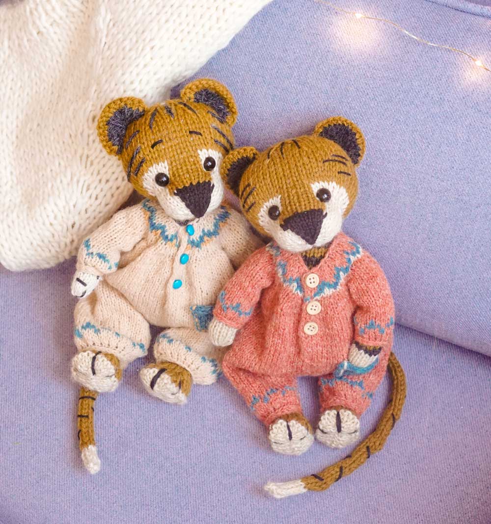 Knitting Toy Clothes Pattern - Onesie for 10''/cm toys