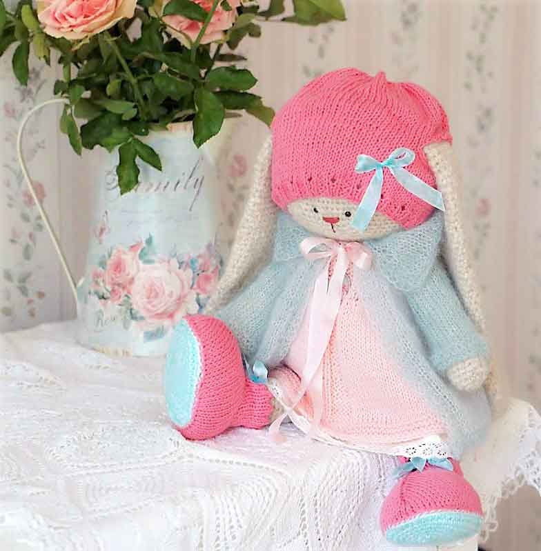 Basic Outfit for Large toys - Knitting Pattern